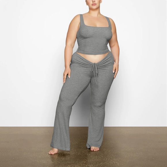 SKIMS | Pants & Jumpsuits | Skims Ruched Pants | Poshmark